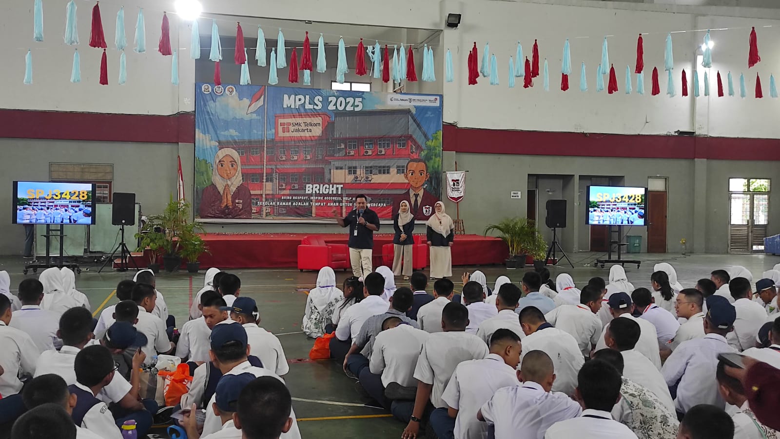 2025 - SMK TELKOM JAKARTA